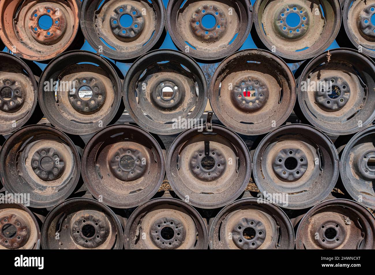 Lug bolt patterns hi-res stock photography and images - Alamy