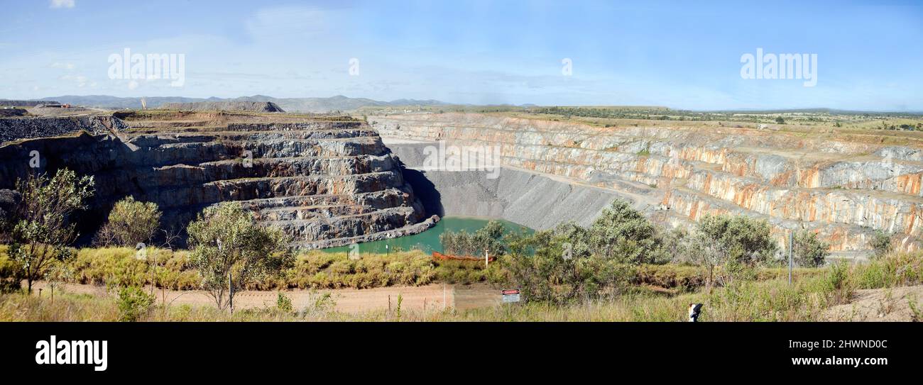 Queensland mine hi-res stock photography and images - Alamy