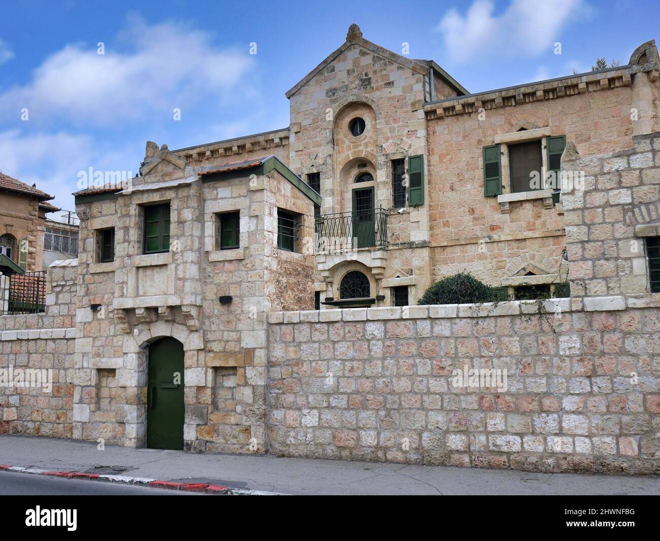 Turkish house exterior hi-res stock photography and images - Alamy