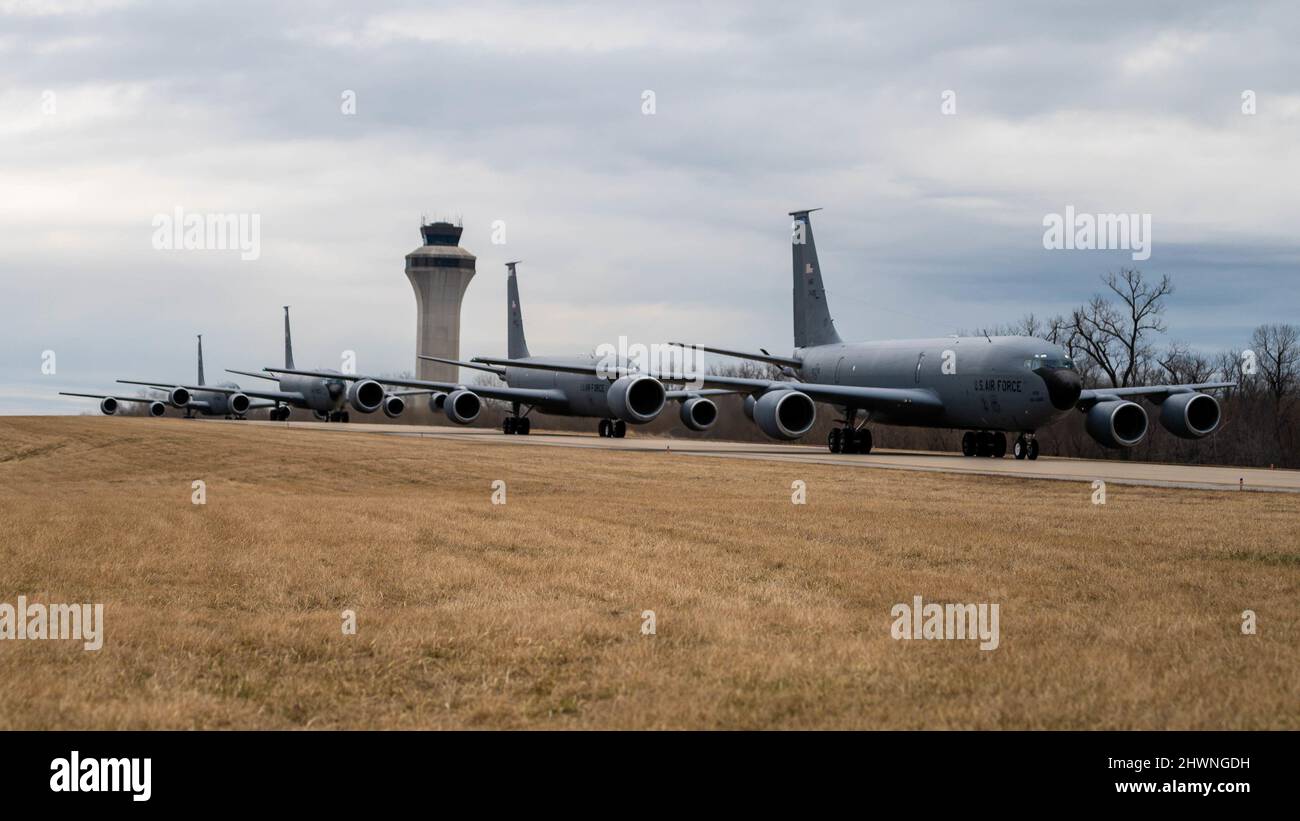 U.S. Air Force, Illinois Air National Guard, 126th Air Refueling Wing ...