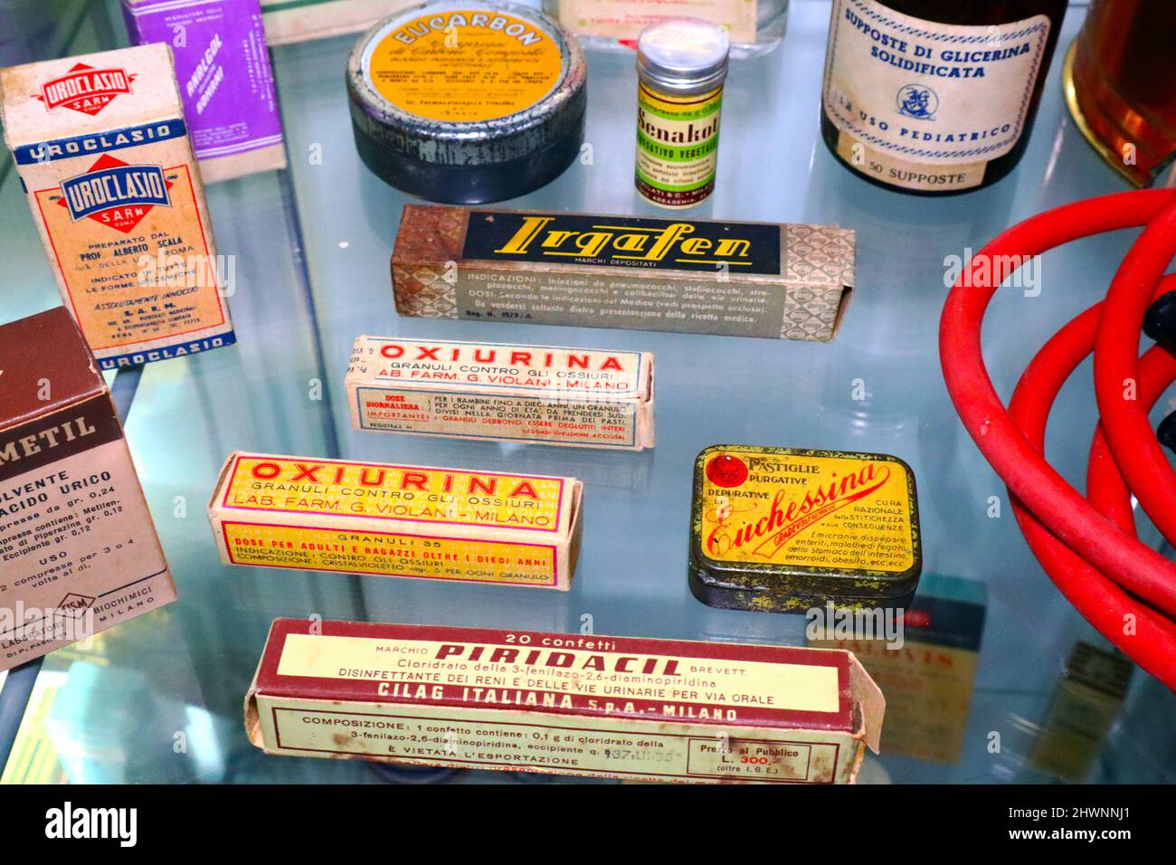 Vintage old Medicines display between 1940 and 1960s Stock Photo - Alamy