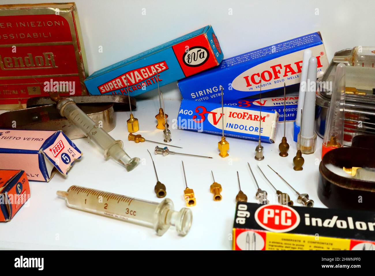 Vintage old Syringes and Needles display between 1920 and 1960s Stock ...