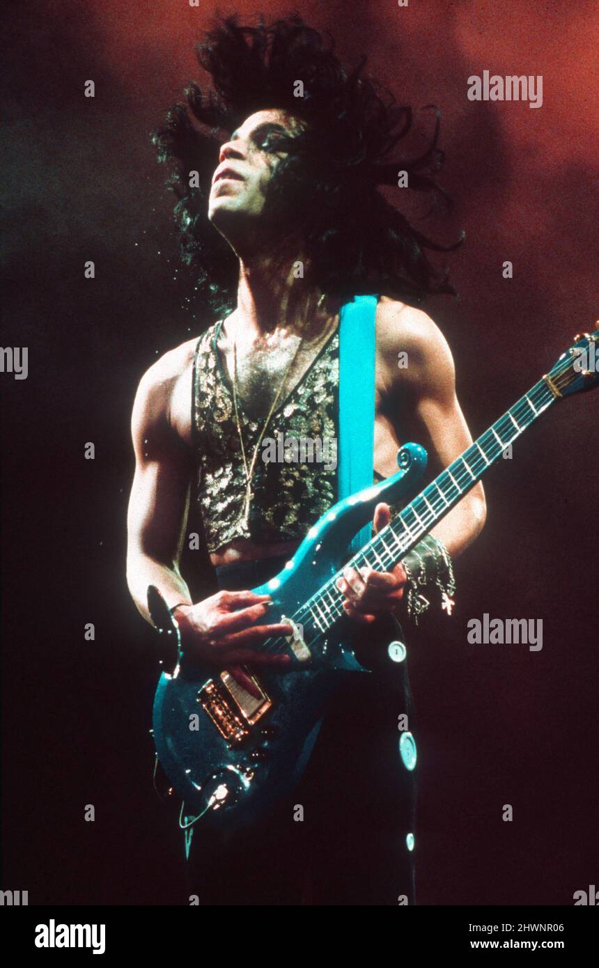 Prince performing on stage circa 1988 Credit: Ron Wolfson / Rock ...