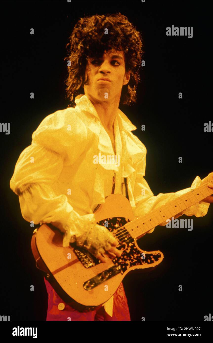 Prince in Concert at the LA Forum circa 1985 Credit: Ron Wolfson / Rock ...