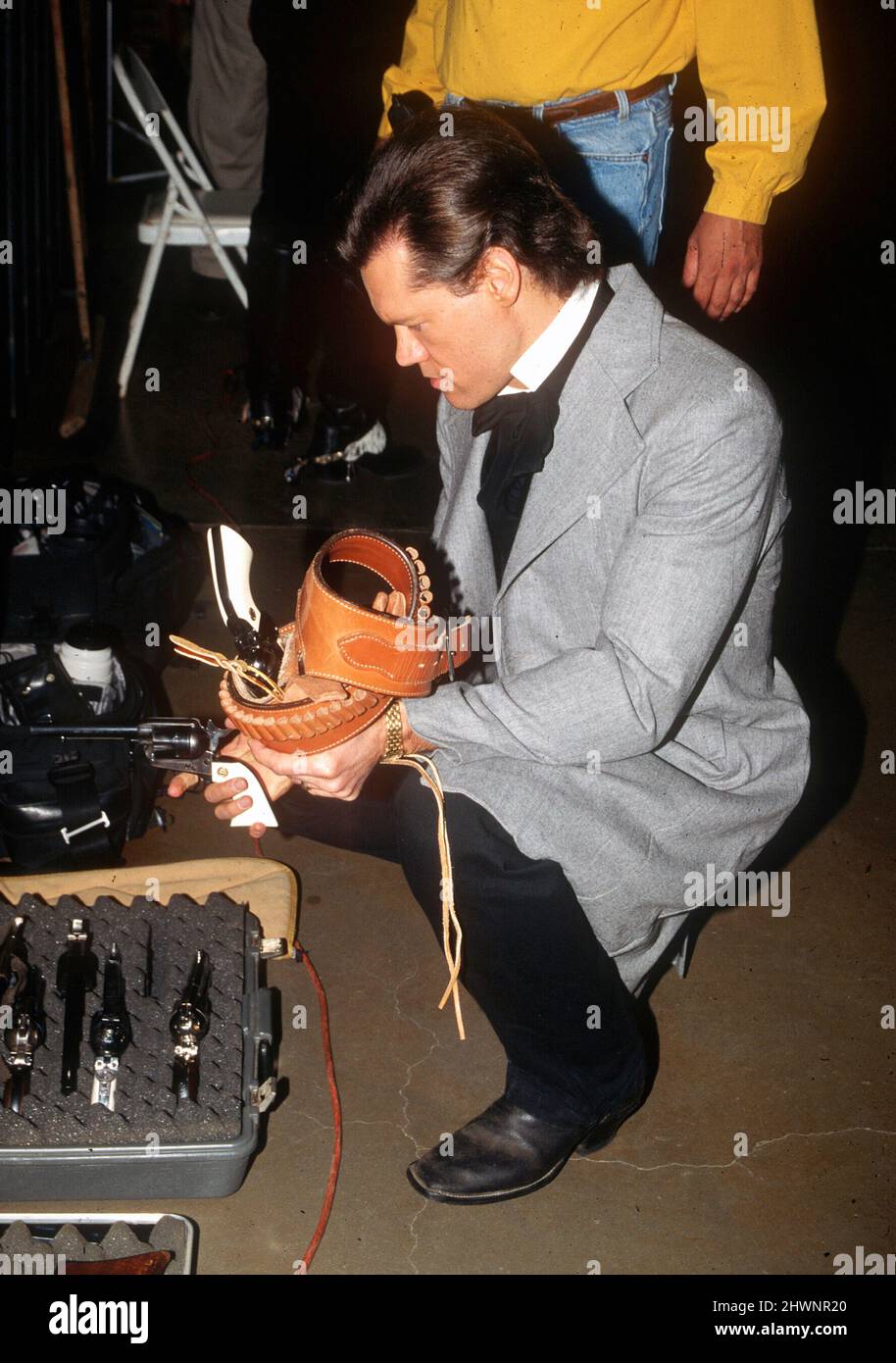 Randy Travis at the Roy Rogers Museum & also doing a shootout video in ...