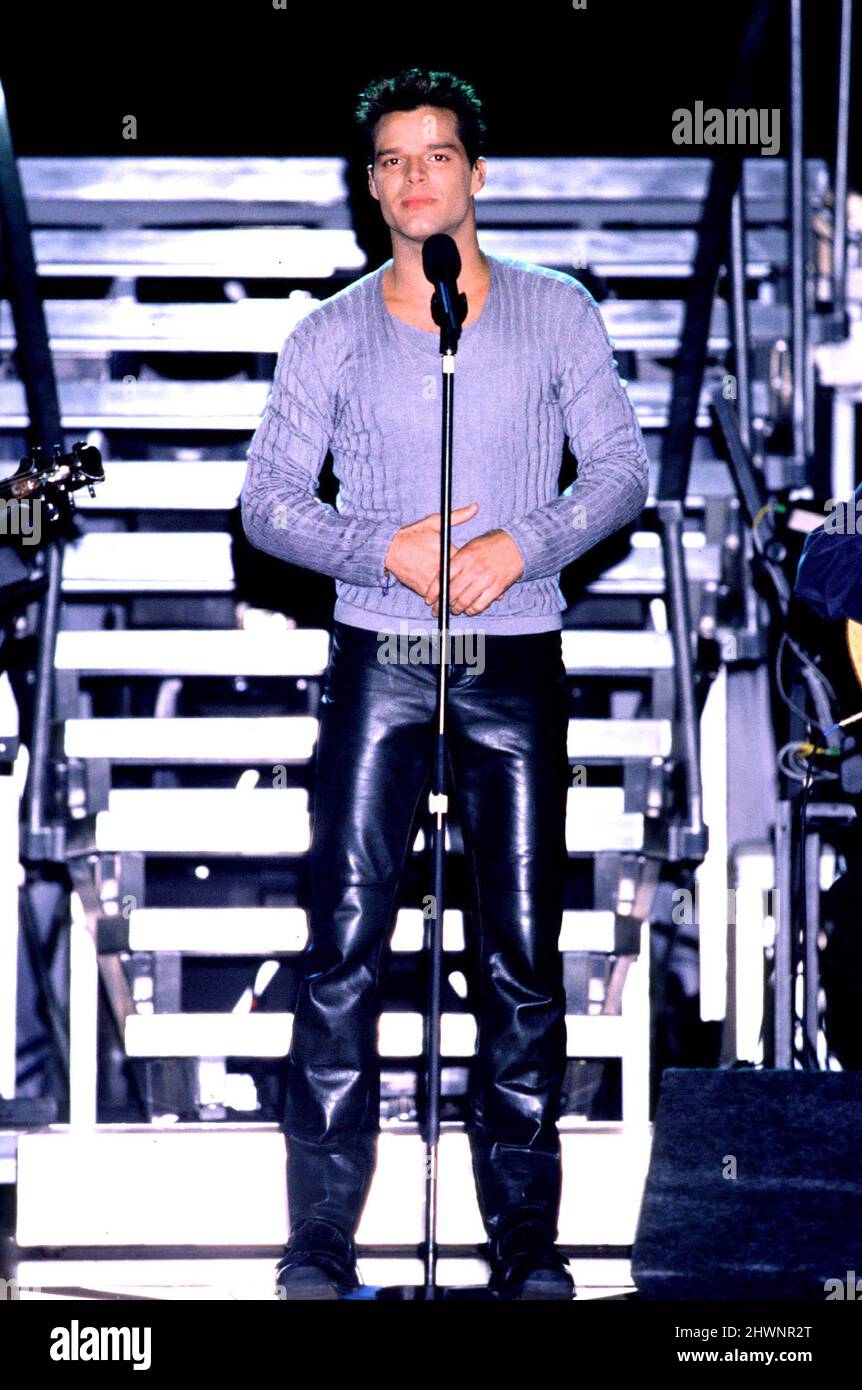 Ricky martin 1999 hi-res stock photography and images - Alamy