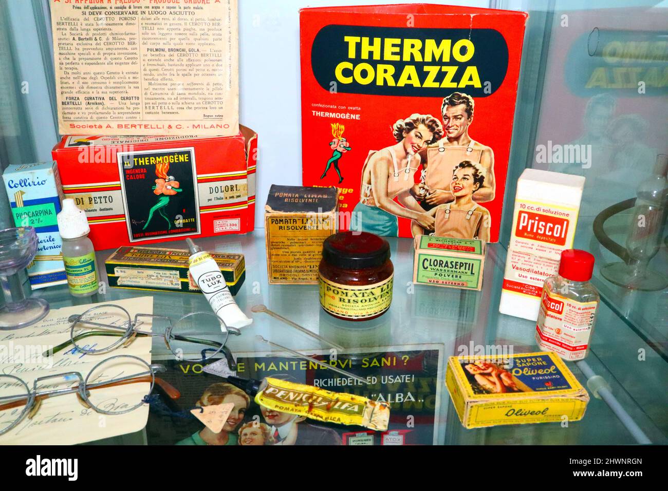 Vintage old Medicines display between 1940 and 1960s Stock Photo - Alamy