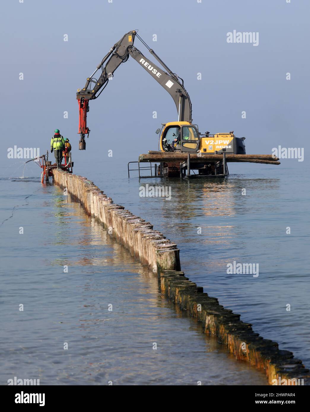 Wustrow, Germany. 02nd Mar, 2022. In the Baltic Sea off Wustrow on the ...