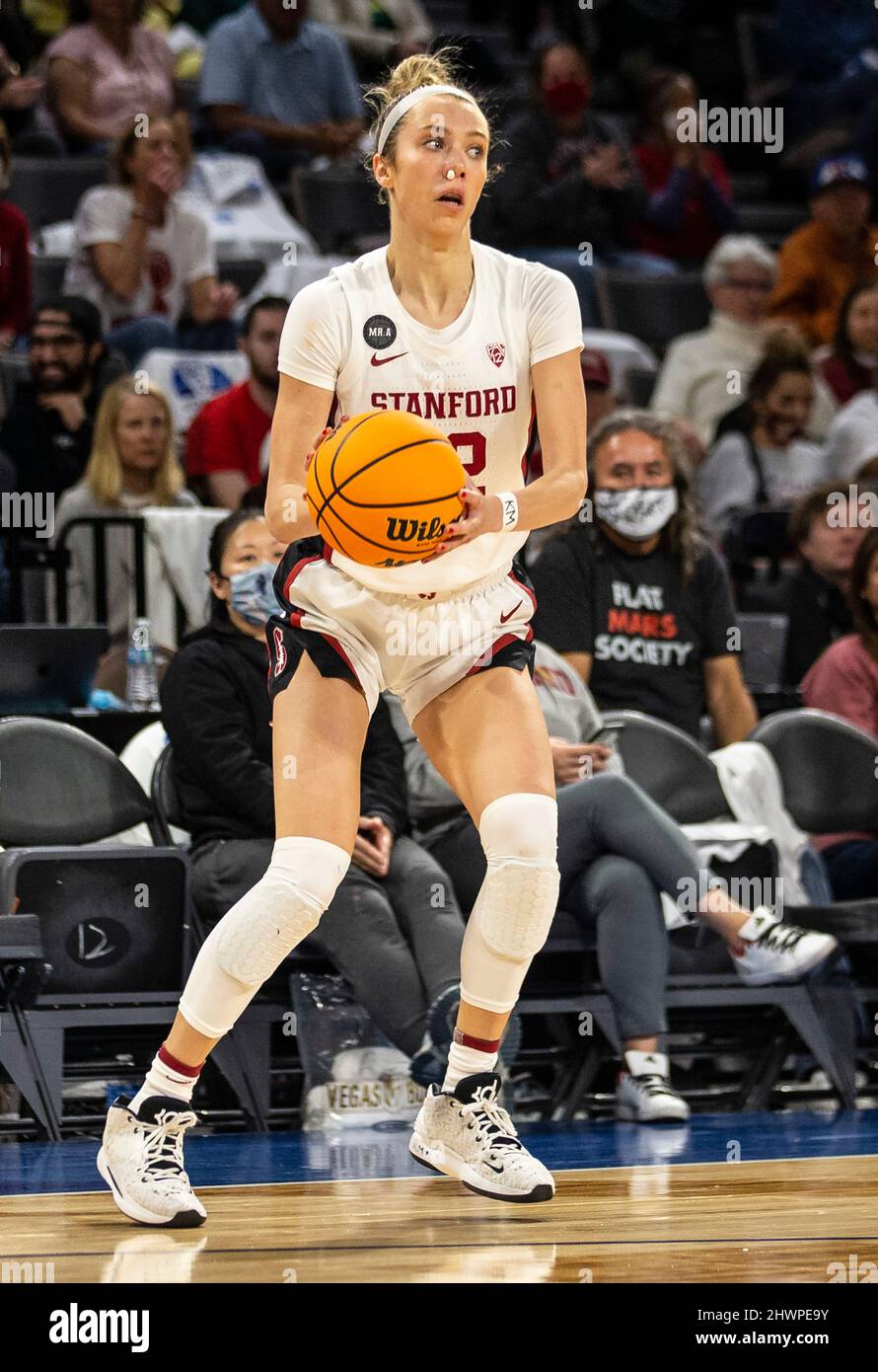Mar 06 2022 Las Vegas, NV, U.S.A. Stanford guard Lexie Hull (12) brings ...
