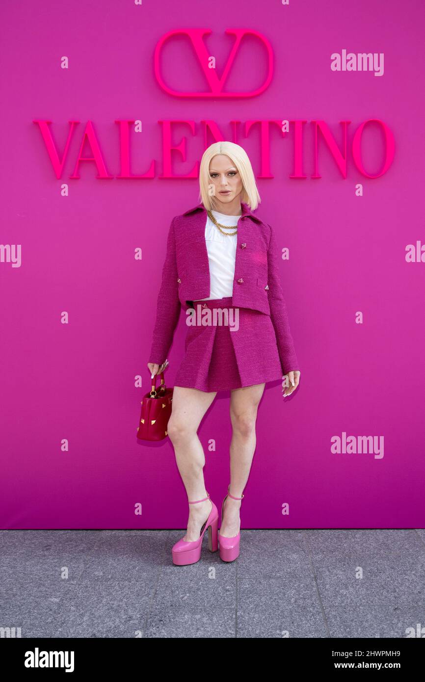 Bimini Paris Fashion Week - Women F/W 22-23 Valentino Fashion Show ...