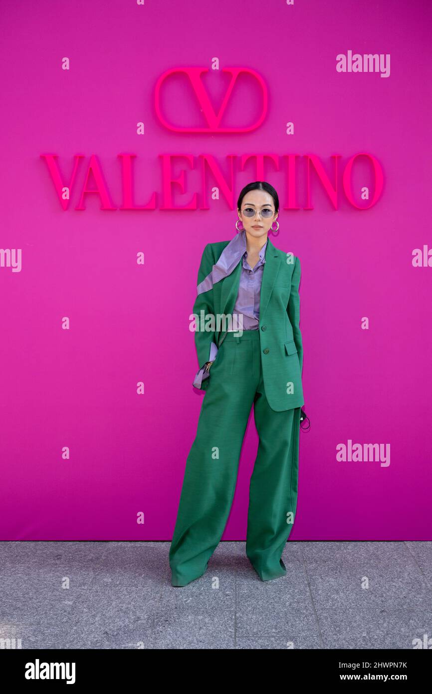 Yoyo Cao Paris Fashion Week - Women F/W 22-23 Valentino Fashion Show ...