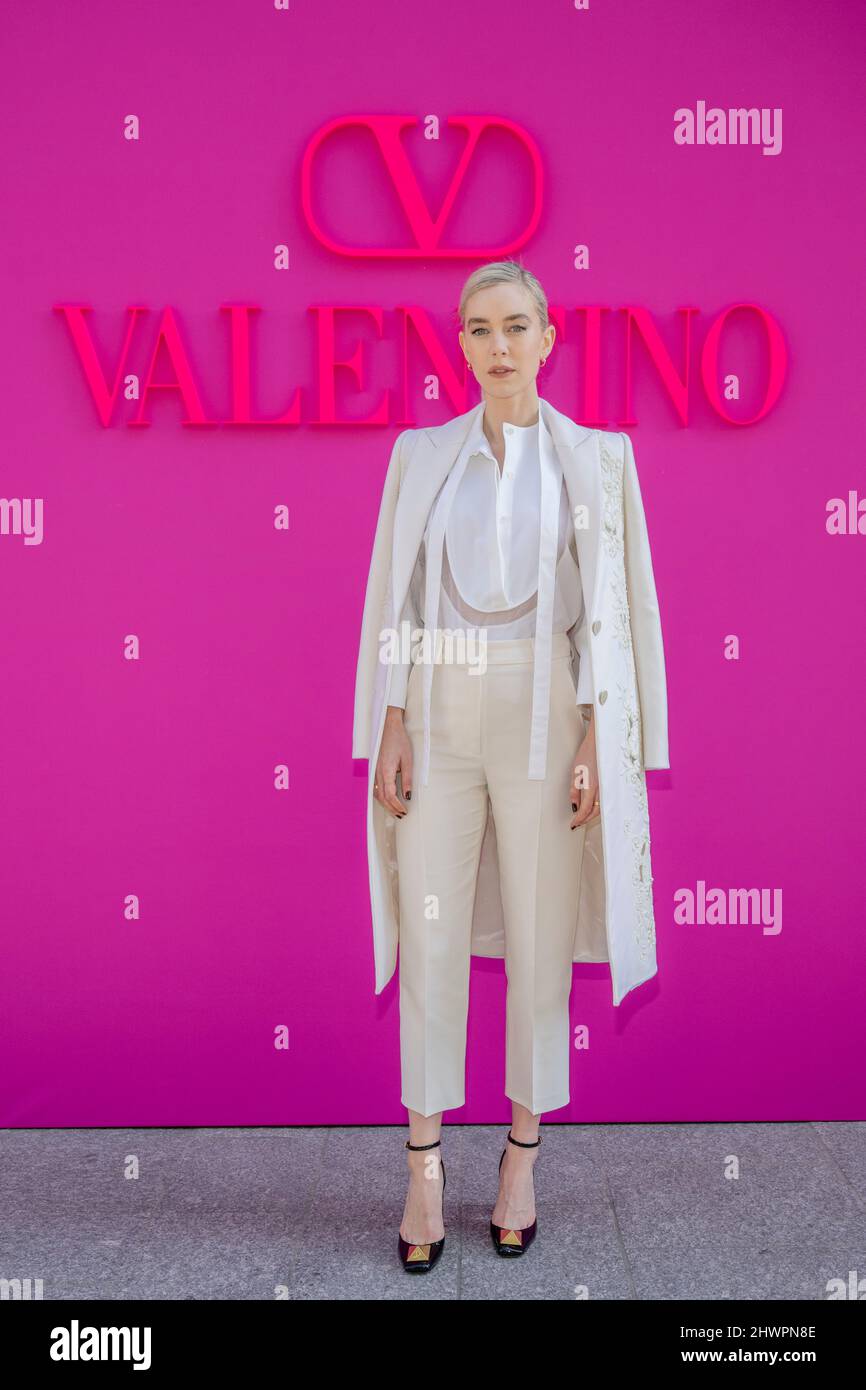 Vanessa Kirby Paris Fashion Week - Women F/W 22-23 Valentino Fashion ...