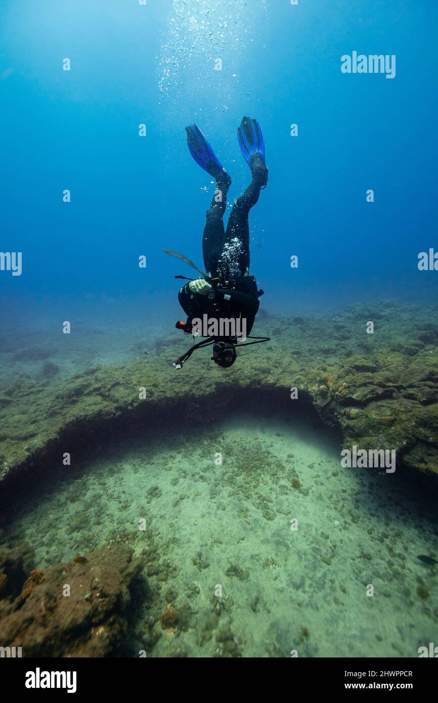 Full diving suit man hi-res stock photography and images - Alamy