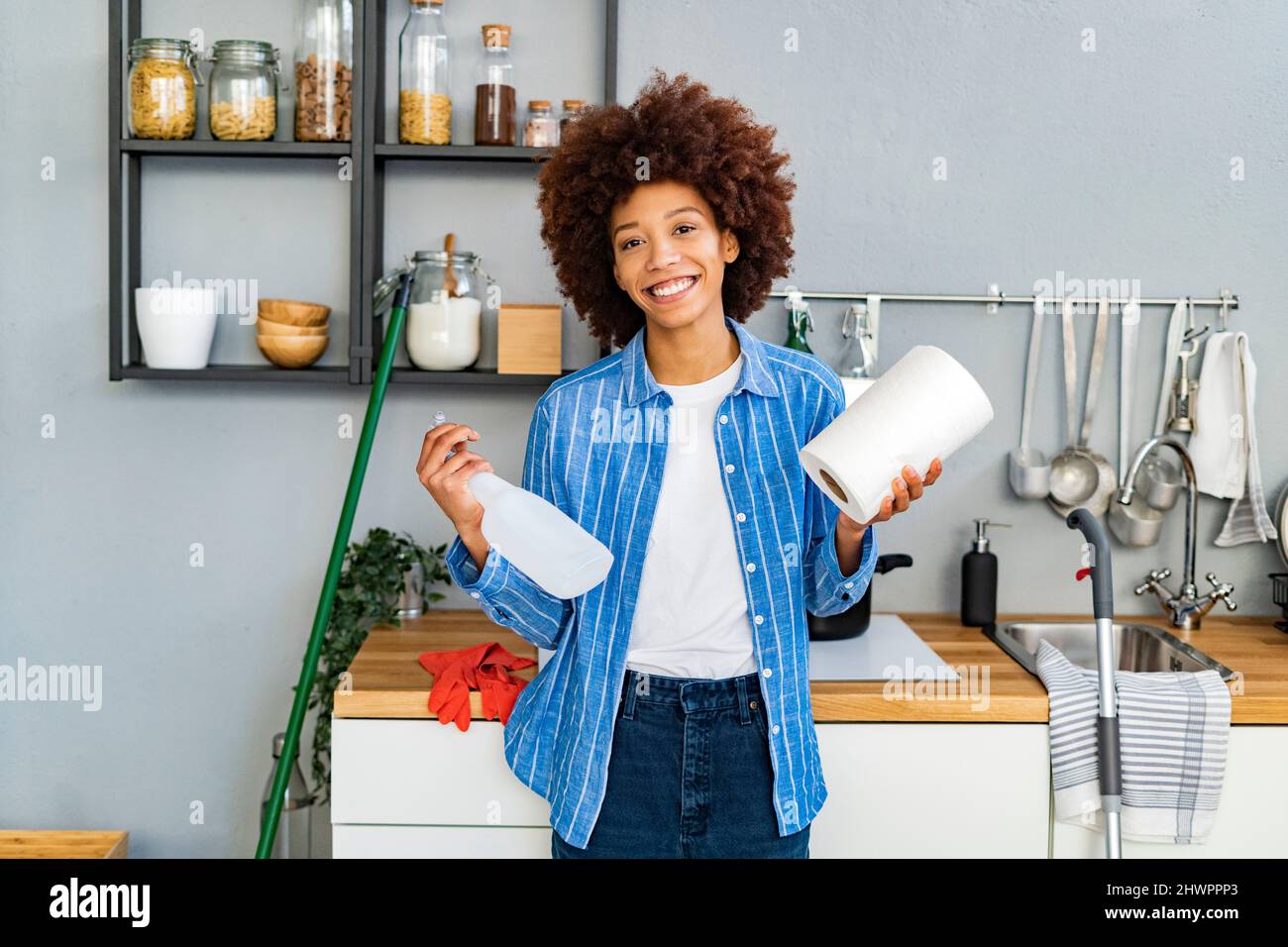 Kitchen roll hi-res stock photography and images - Alamy