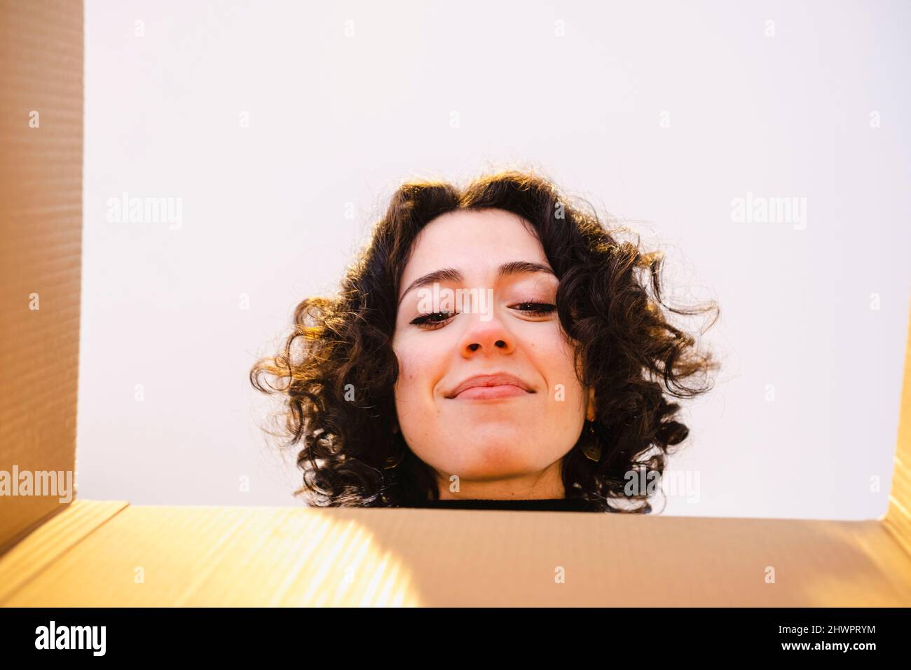 Woman light box hi-res stock photography and images - Alamy