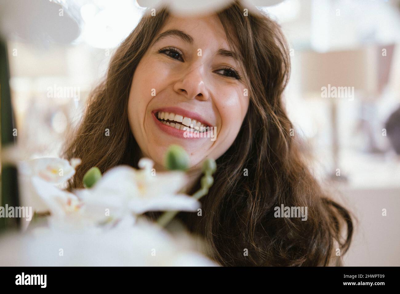 Portrait woman smiling indoors happy hi-res stock photography and ...
