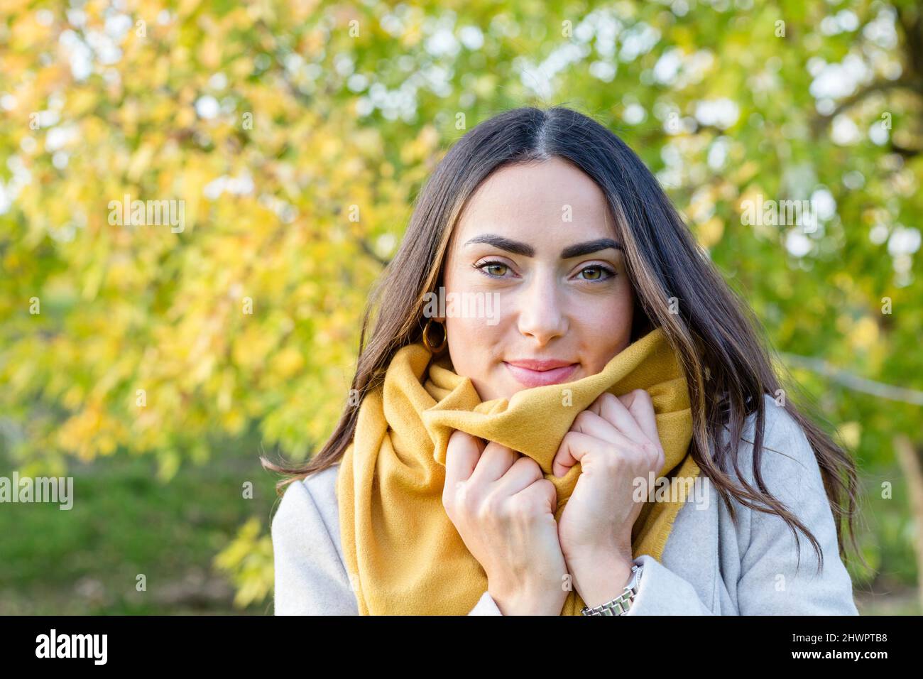Beautiful young woman in yellow hi-res stock photography and images - Alamy