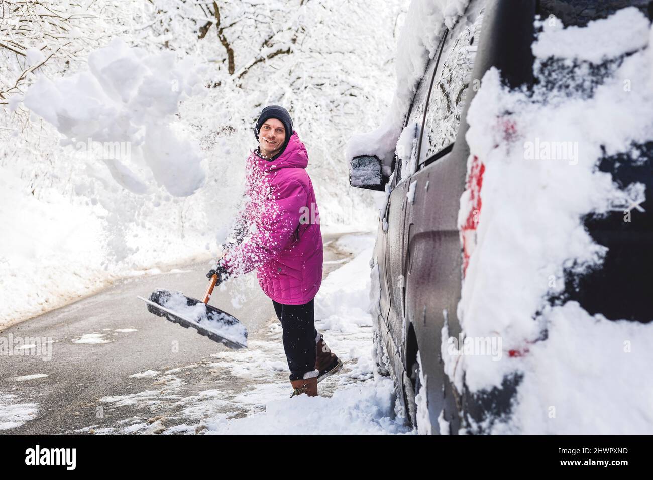 Road full of snow hi-res stock photography and images - Alamy