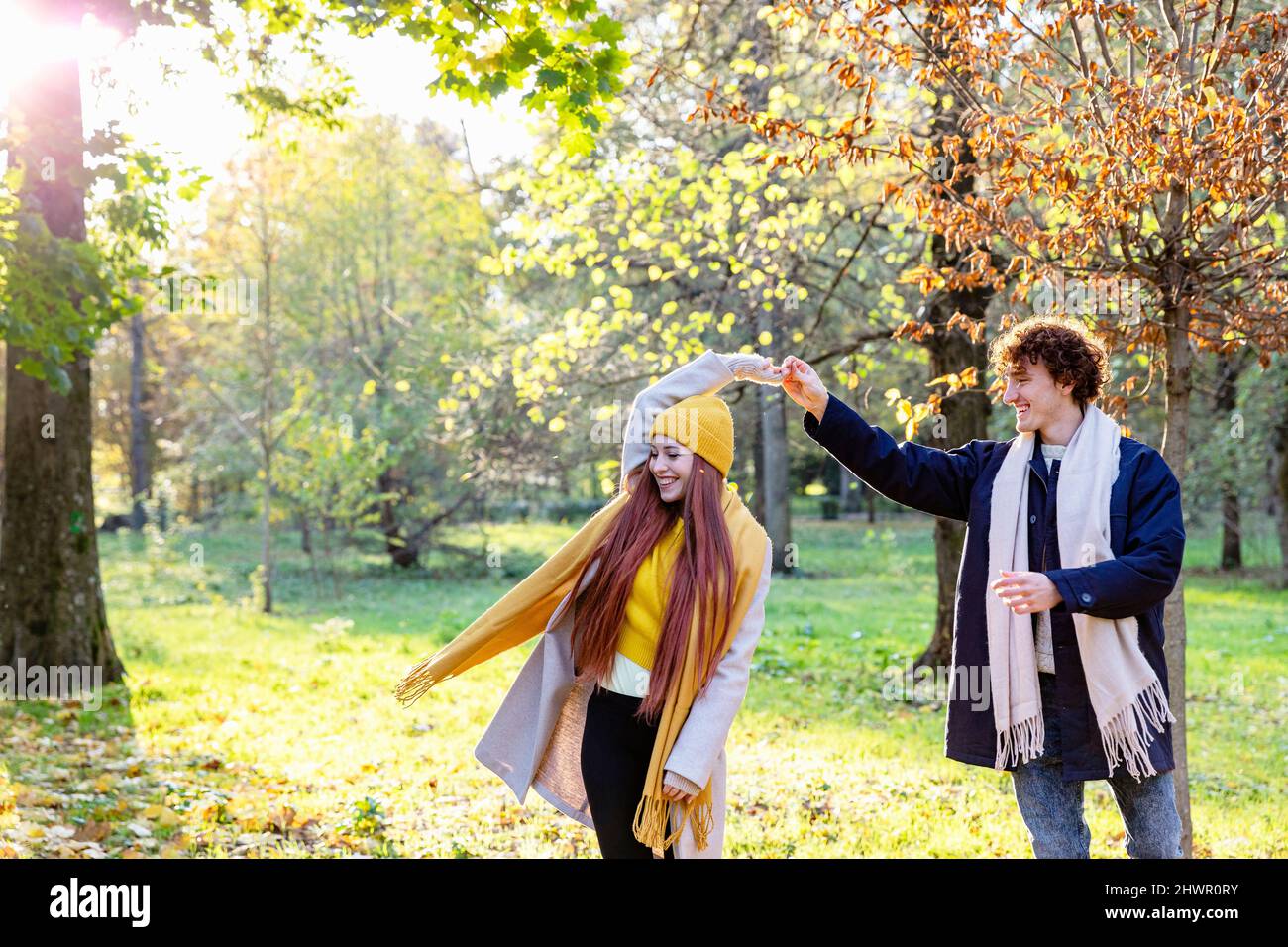 Women dancing together hi-res stock photography and images - Alamy
