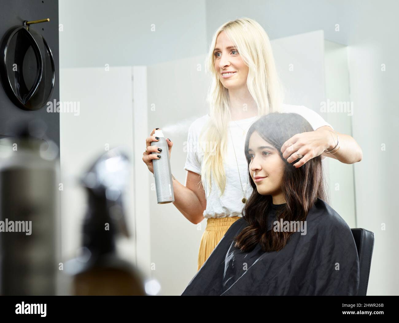 Hair styling women hi-res stock photography and images - Alamy