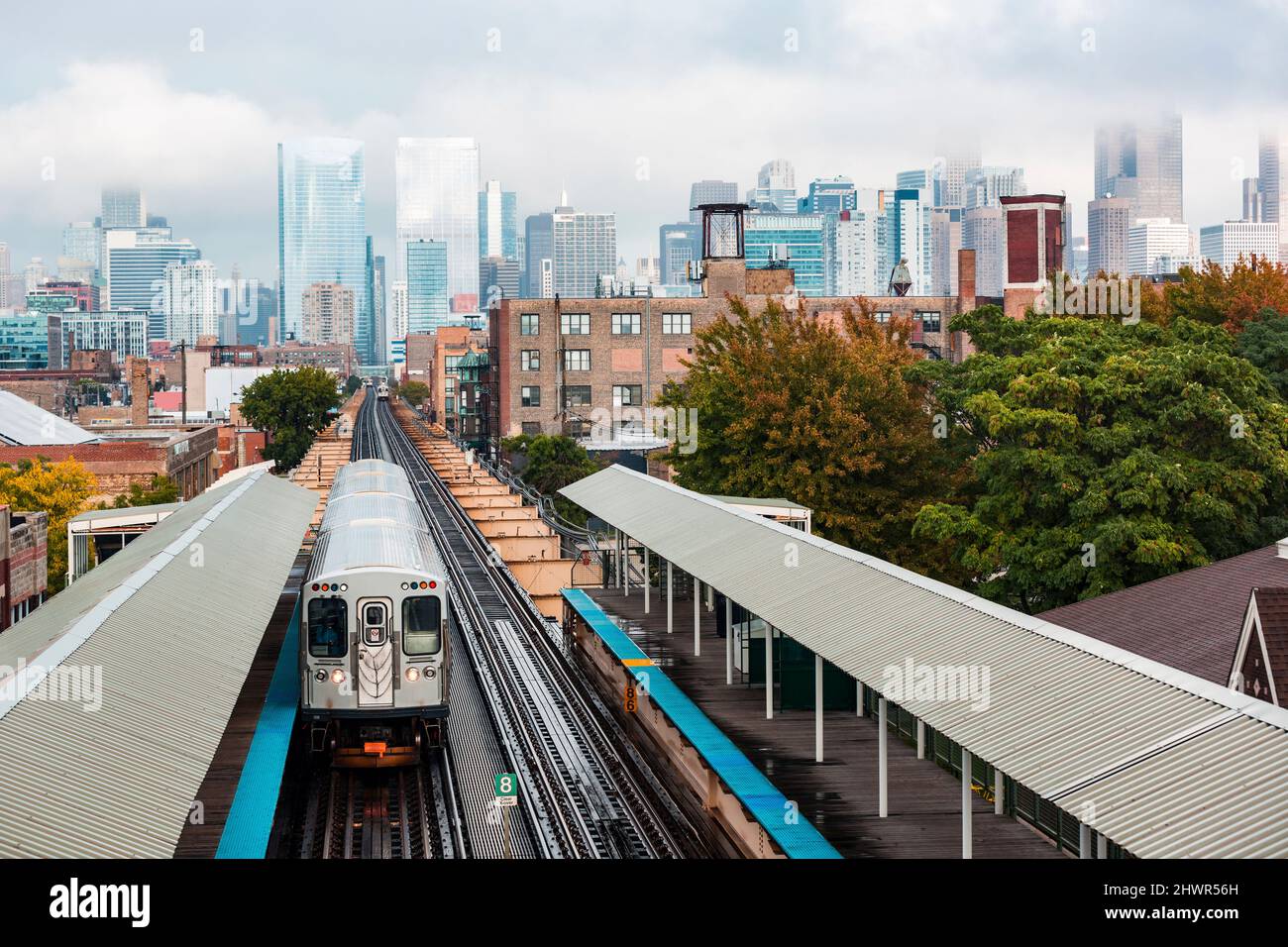 Elevated railroad hi-res stock photography and images - Alamy