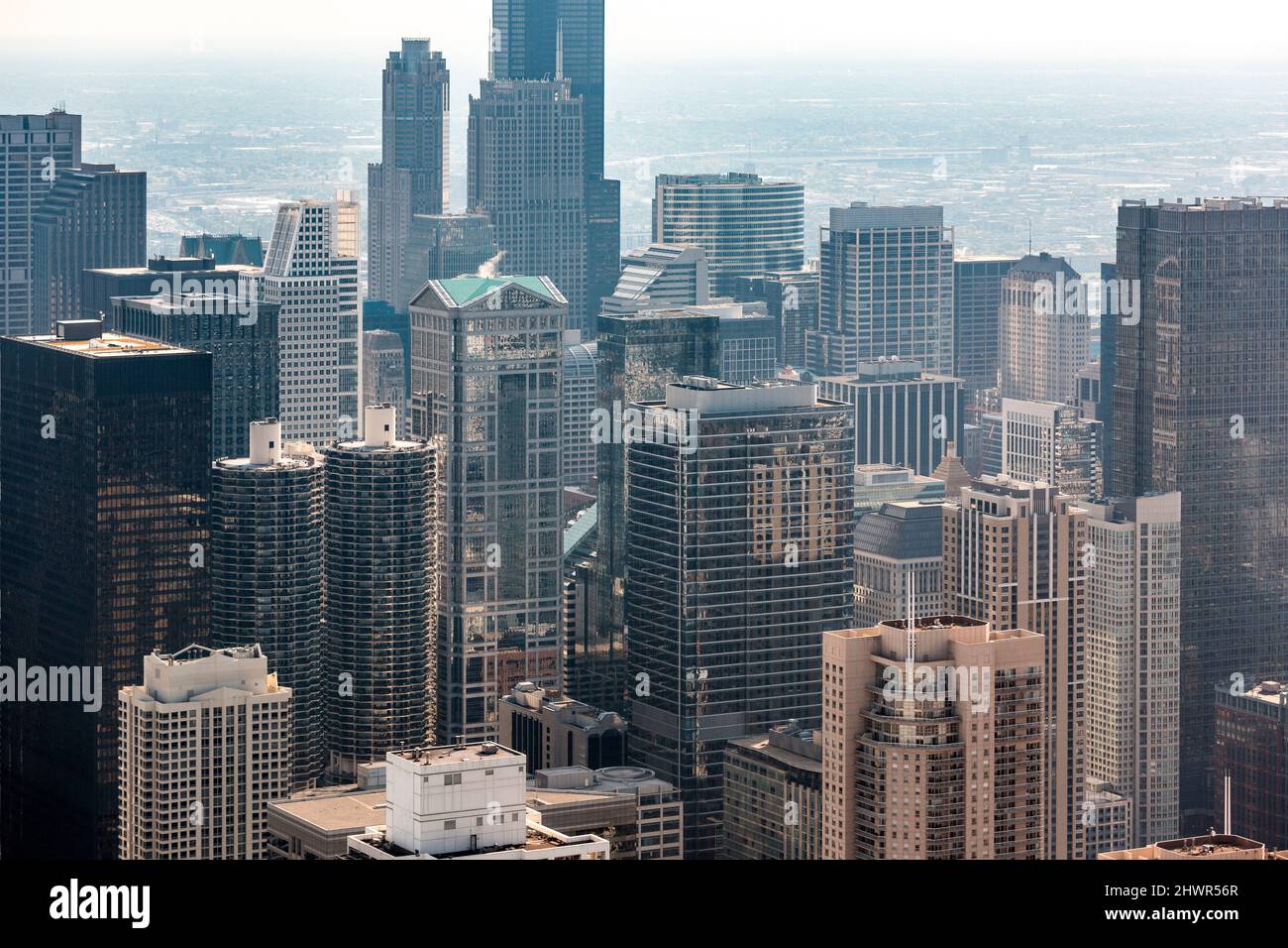 View city life on sunny hi-res stock photography and images - Alamy