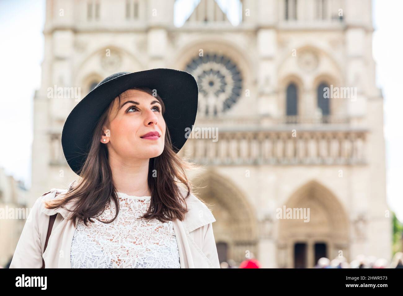 Female tourist contemplating paris hi-res stock photography and images ...