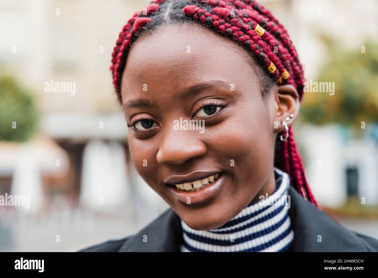 African woman braided hair smiling hi-res stock photography and images ...