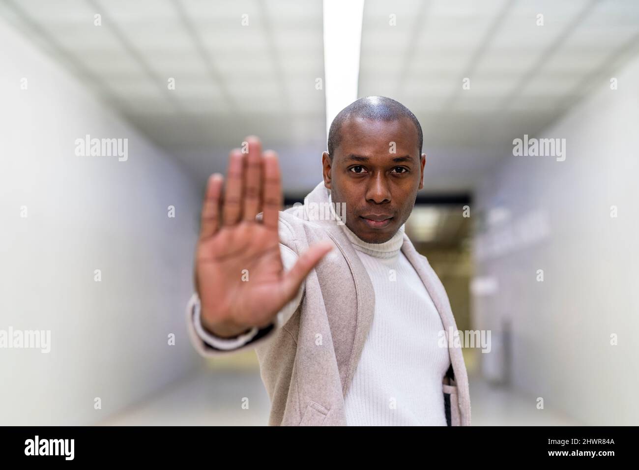Subway stop sign hi-res stock photography and images - Alamy