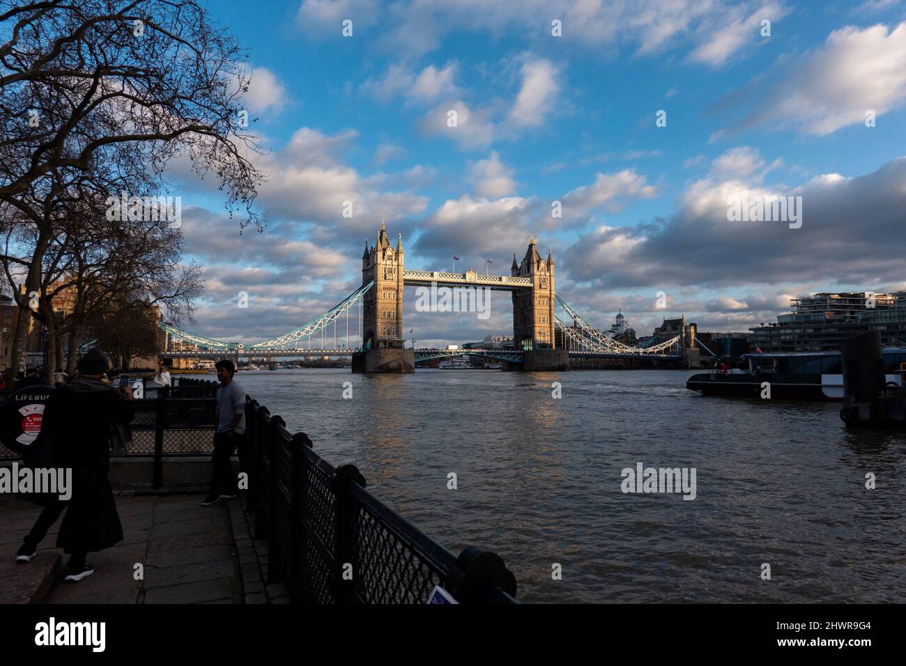 Tower Bridge Dusk Stock Photo - Alamy