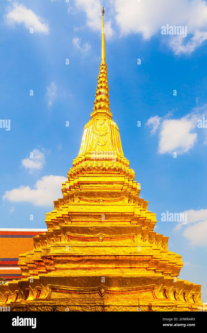 Golden stupa close up, Bangkok, Thailand Stock Photo - Alamy