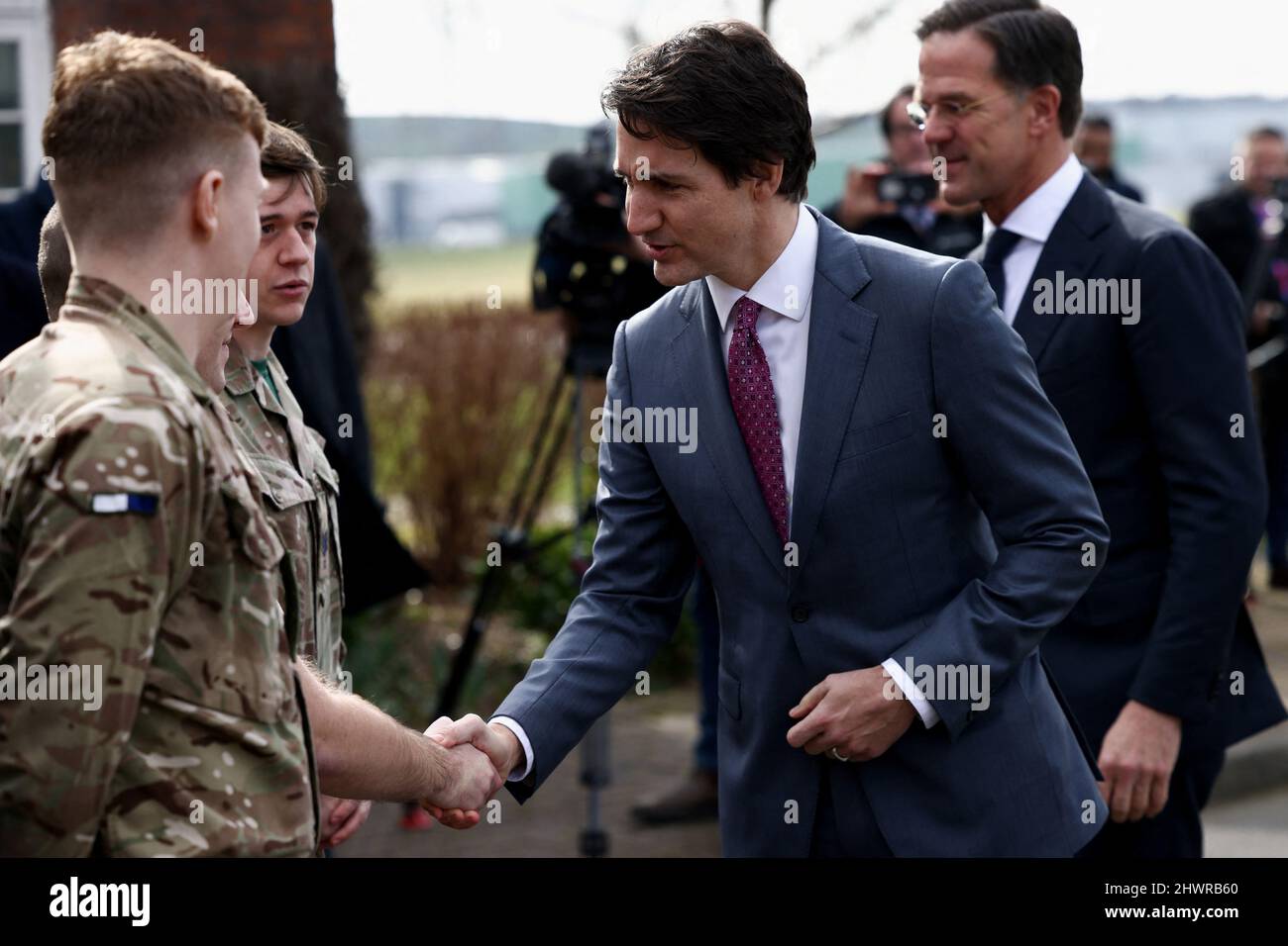 (left to right) Canadian Prime Minister Justin Trudeau and Dutch Prime ...