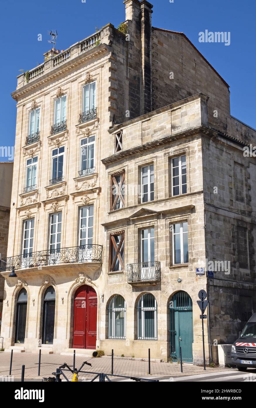 17th & 18th houses on the Quai de Chartrons, an elegant series of ...