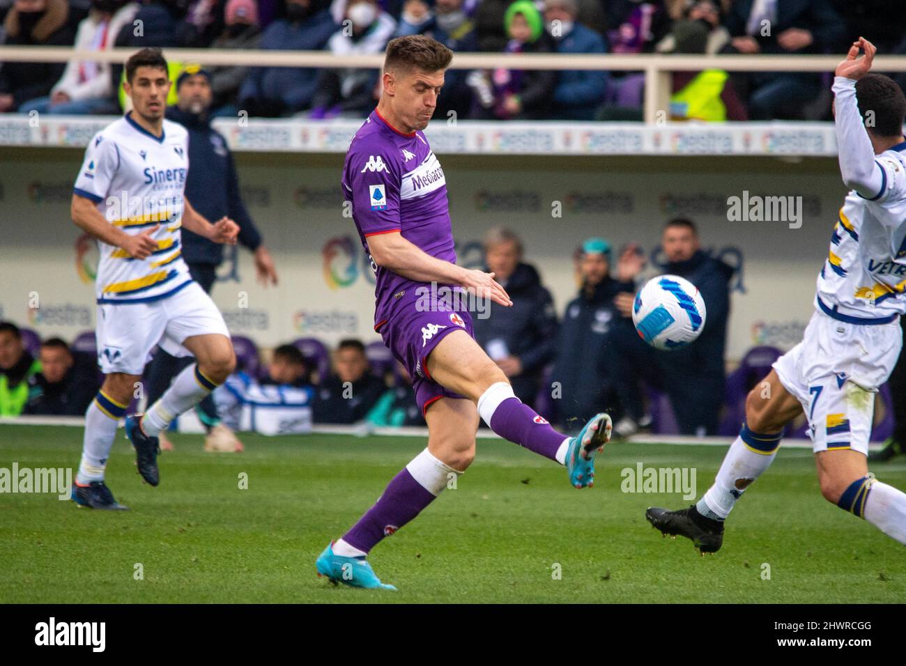 Florence, Italy. 06th Mar, 2022. Piontek fiorentina carries the ball ...