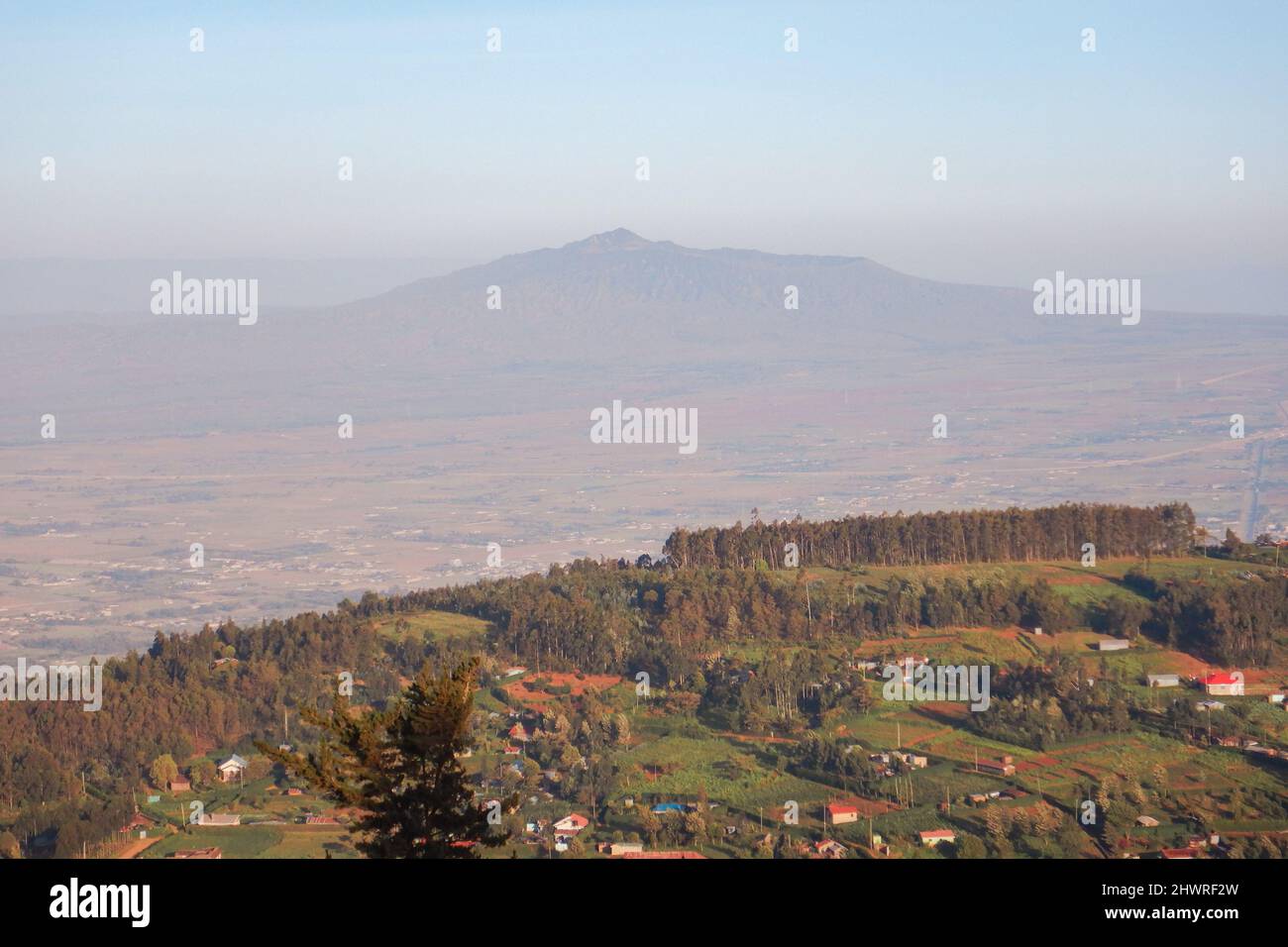 Scenic view of Mount Longonot seen from Rift Valley View Point, Kenya ...