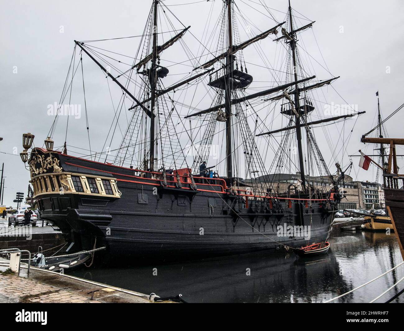 THE GRAND TURK NOW NAMED "ÉTOILE DU ROY" A SIXTH-RANK FRIGATE BUILT IN ...