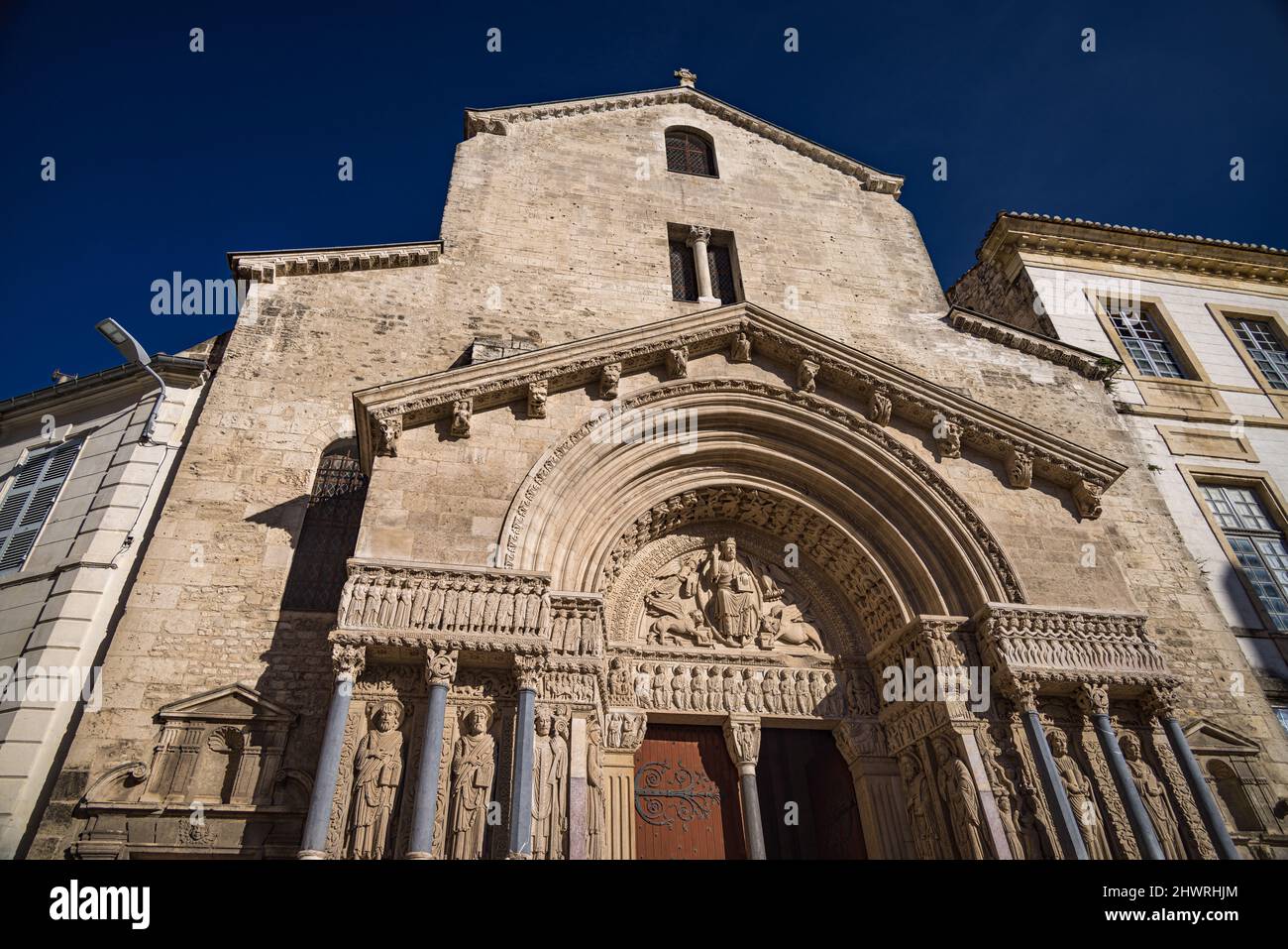 Church of St Trophime (Cathedrale St-Trophime d'Arles), Arles, Provence ...