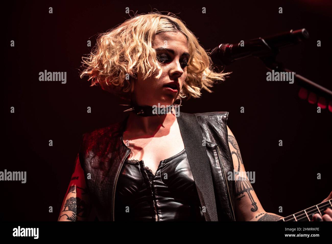 Hugo silvani band pale waves hi-res stock photography and images - Alamy