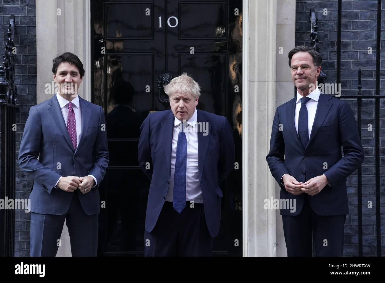 (left to right) Canadian Prime Minister Justin Trudeau, Prime Minister ...