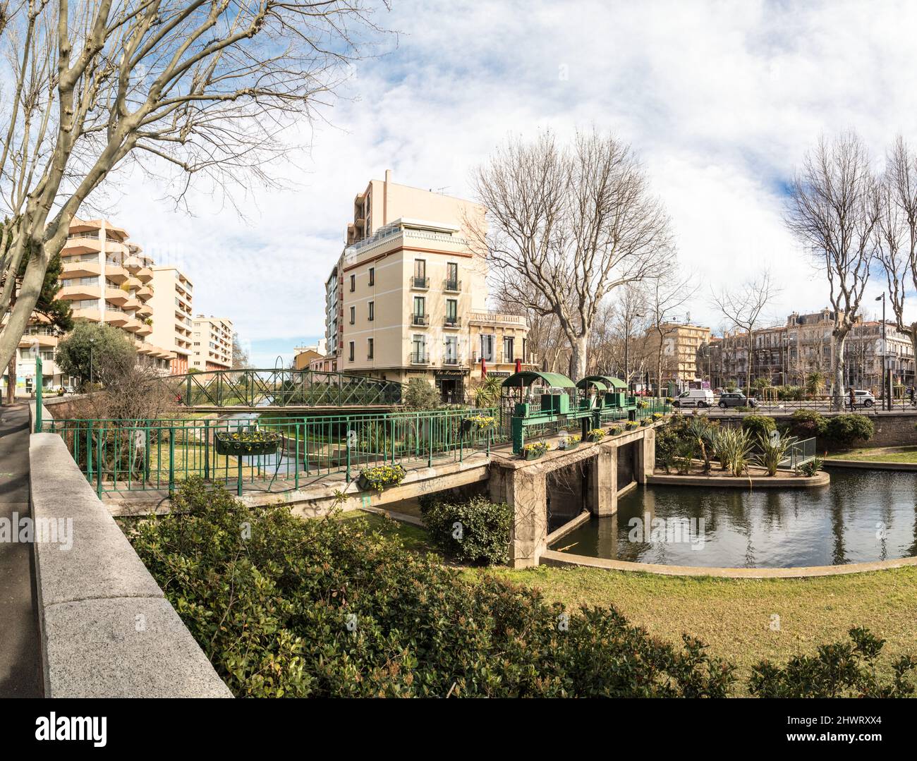 Les rives de la Bassa à Perpignan Stock Photo - Alamy