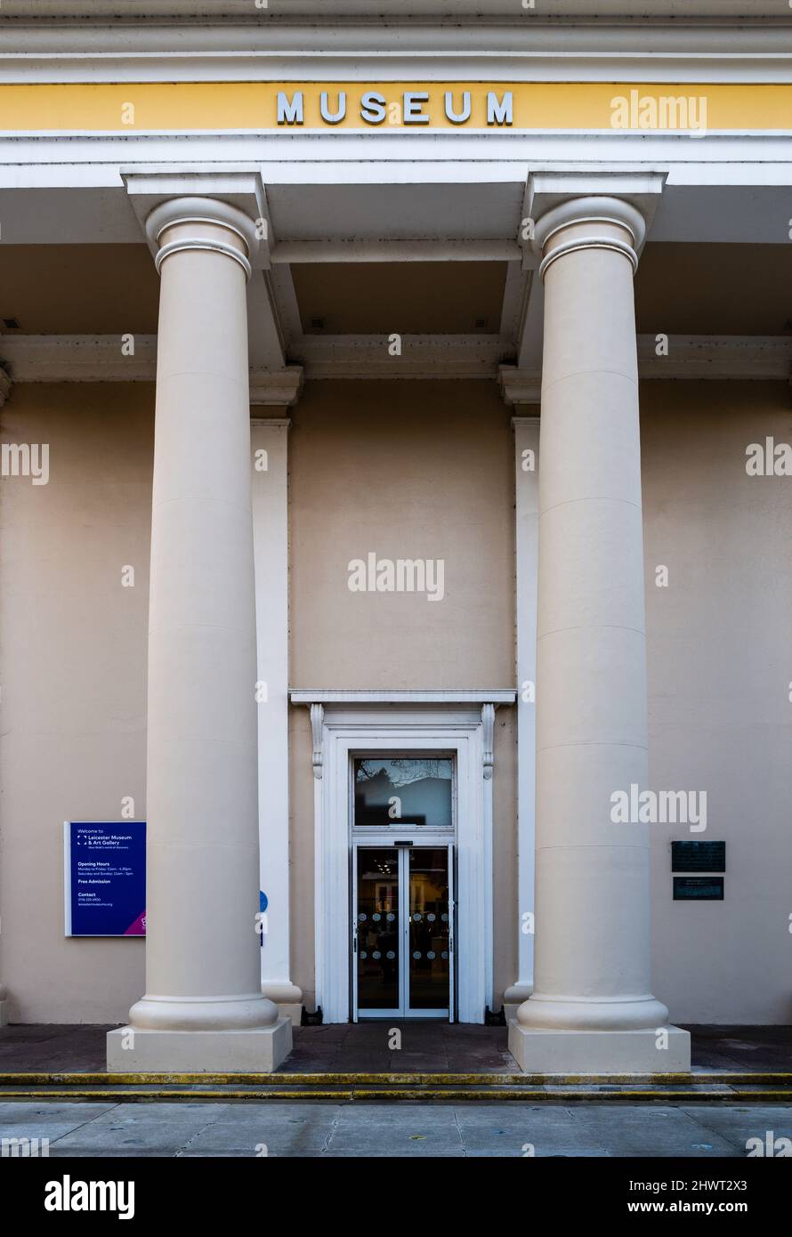 The entrance to Leicester Museum and art gallery Stock Photo - Alamy