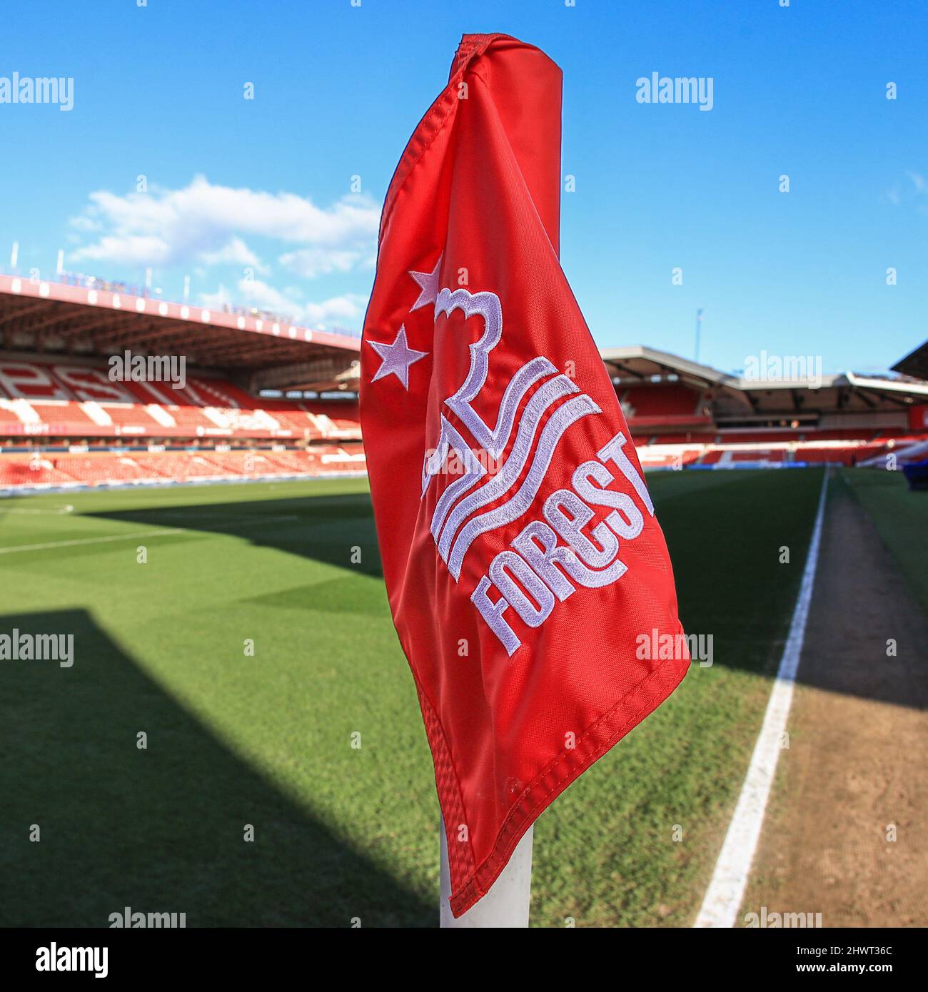 Nottingham forest corner flag hi-res stock photography and images - Alamy