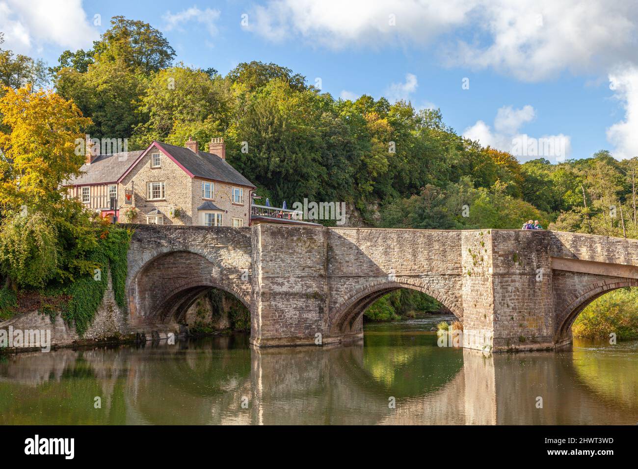 Ludford Bridge over the river Teme and the Charlton Arms Ludlow ...