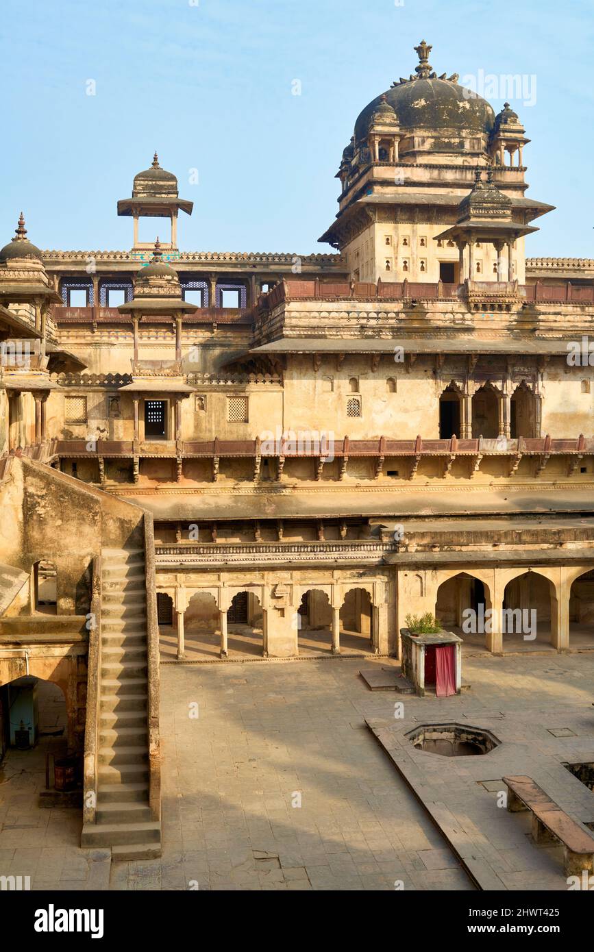 India Madhya Pradesh Orchha. The Fort Complex Stock Photo - Alamy