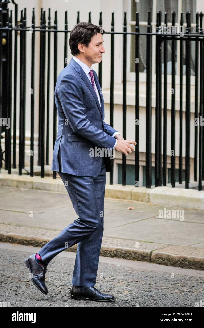 London, UK. 07th Mar, 2022. Justin Trudeau arrives and is welcomed by ...