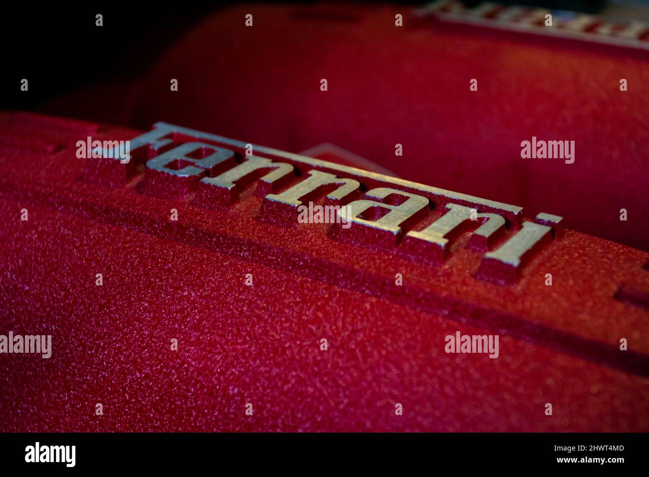 Ferrari 430 engine hi-res stock photography and images - Alamy