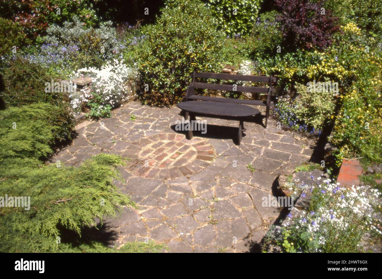 Attractive sunken garden in a domestic suburban setting Stock Photo - Alamy