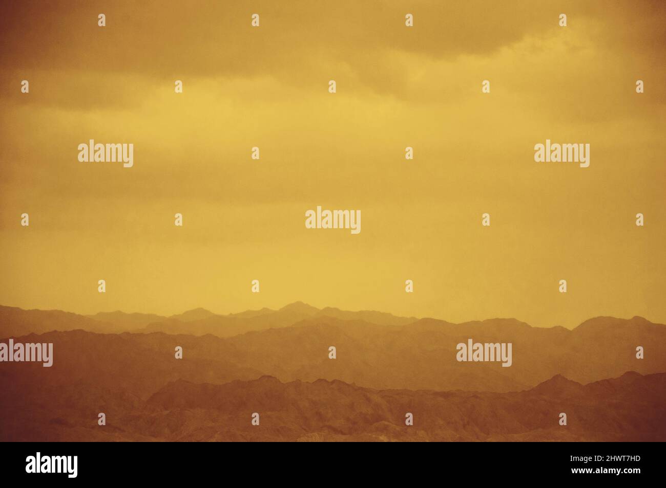 Dramatic photo of dust storm hi-res stock photography and images - Alamy