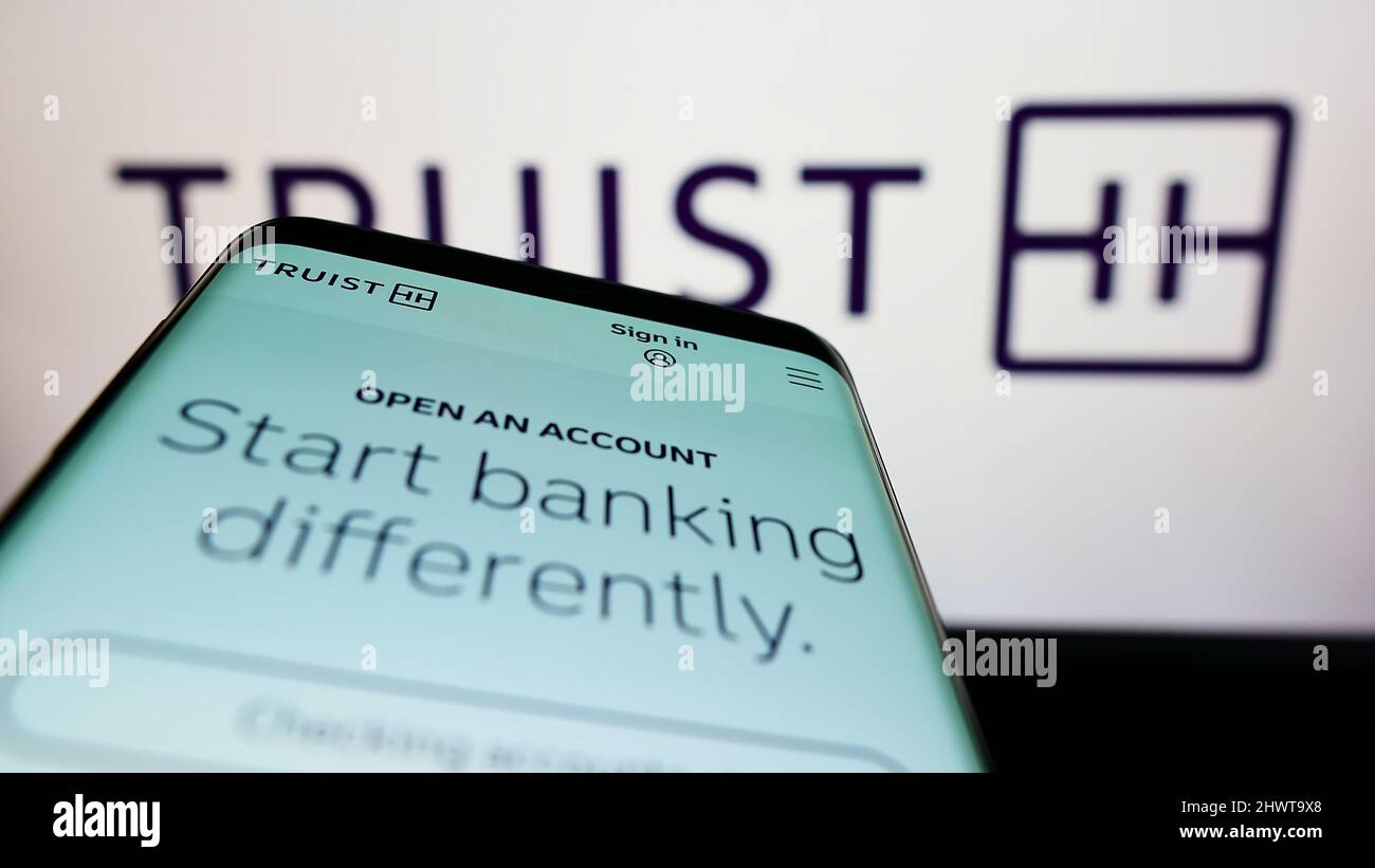 Truist bank logo hi-res stock photography and images - Alamy