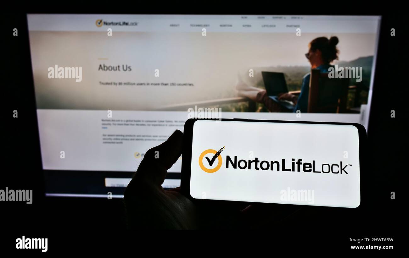 Norton security lifelock hi-res stock photography and images - Alamy